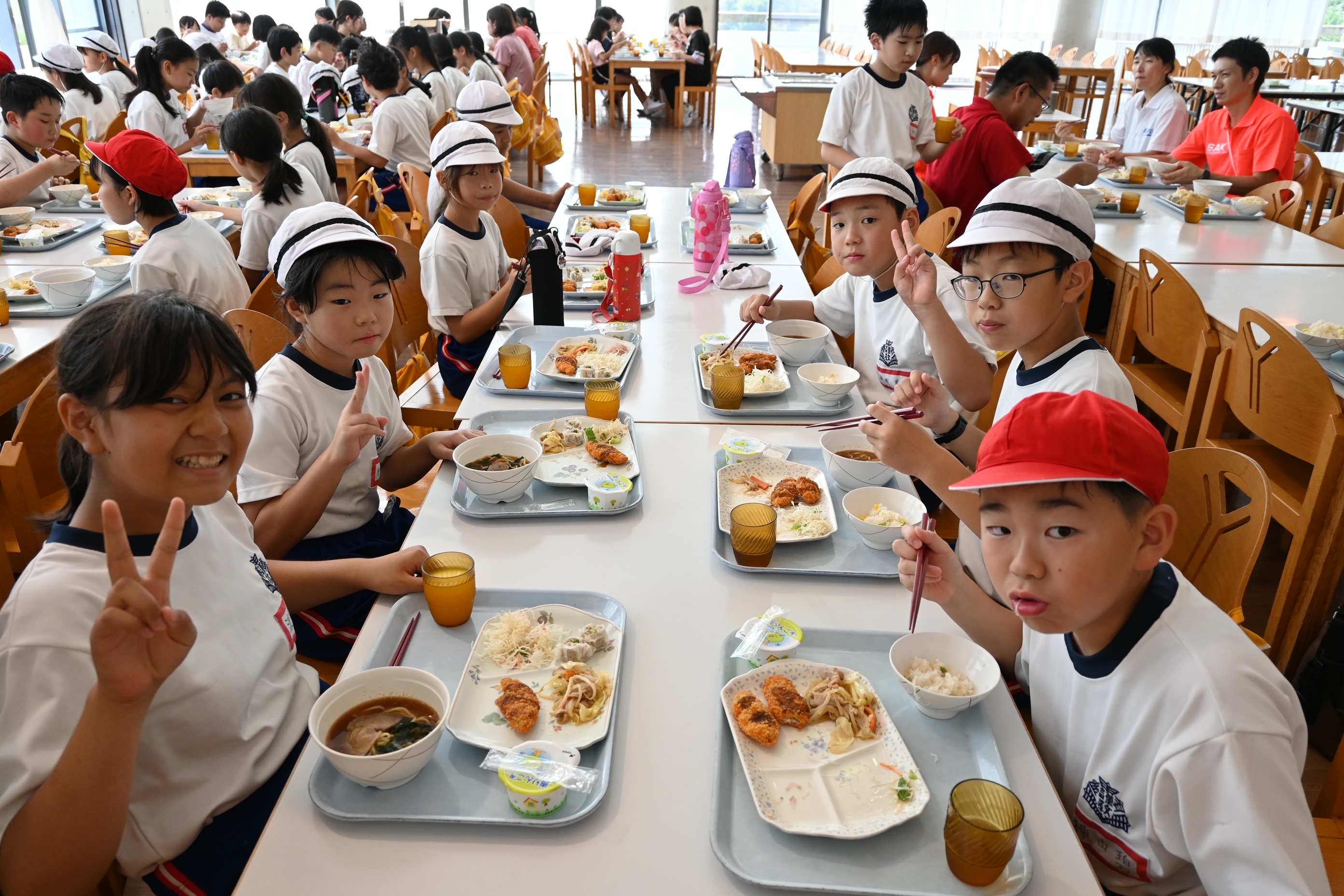 モリモリ食べて元気に活動しています「5学年 海浜教室」 | 会津若松プラス