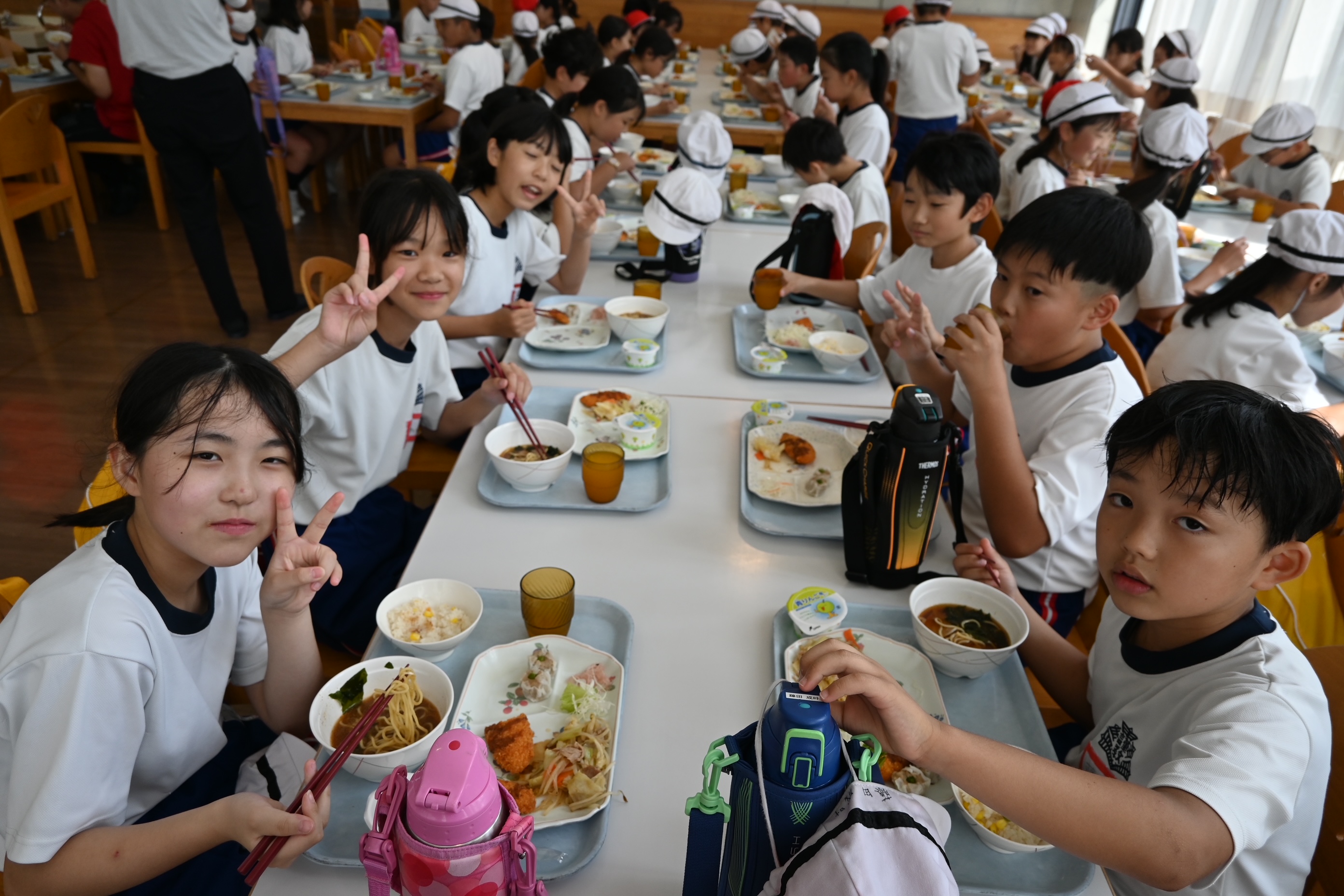 モリモリ食べて元気に活動しています「5学年 海浜教室」 | 会津若松プラス
